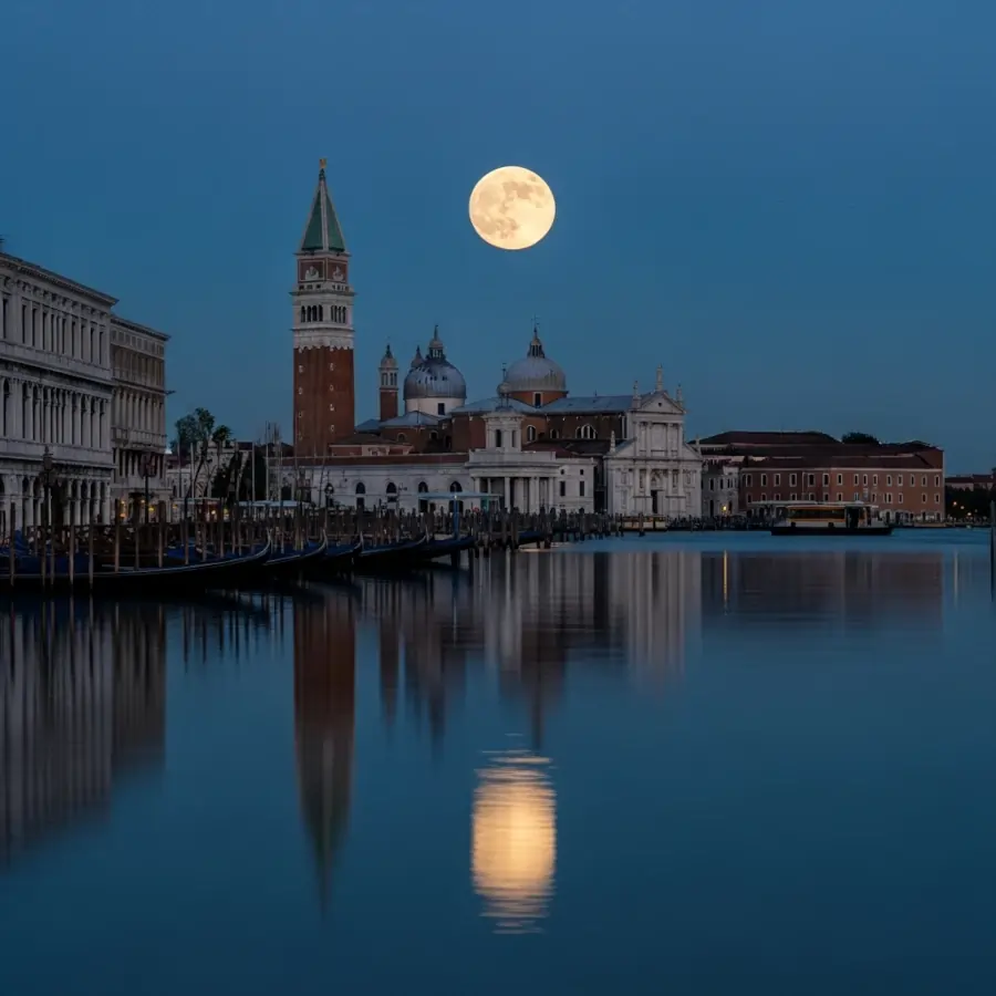 Moon Phase Today Venice, Italy - Moon Phase Today